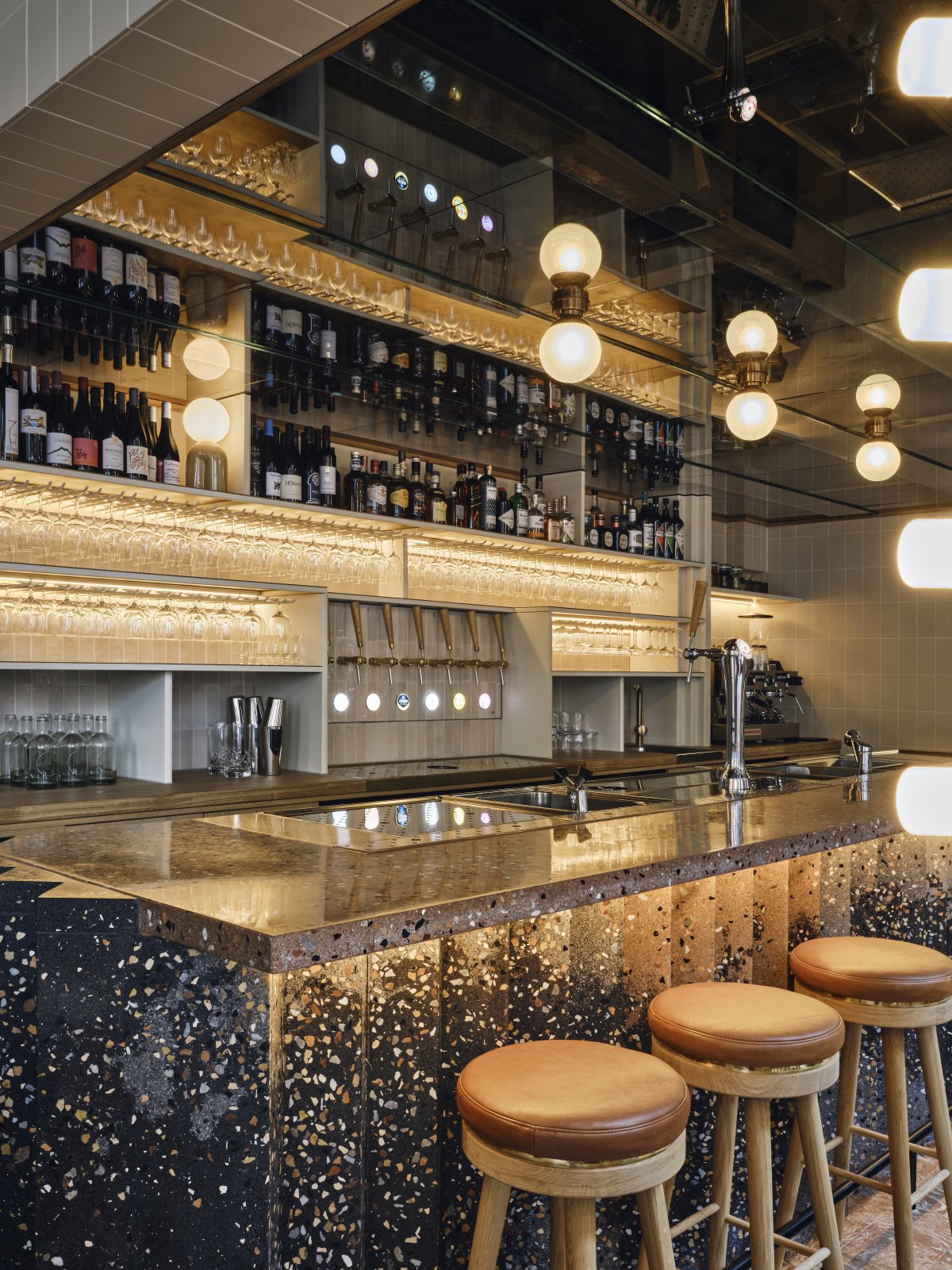 YinjiSpace - Studio Modijefsky x Gitane Restaurant